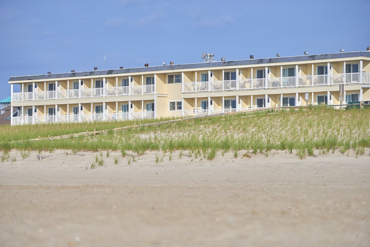 The Beach House at Drifting Sands | LBI Hotel Rooms